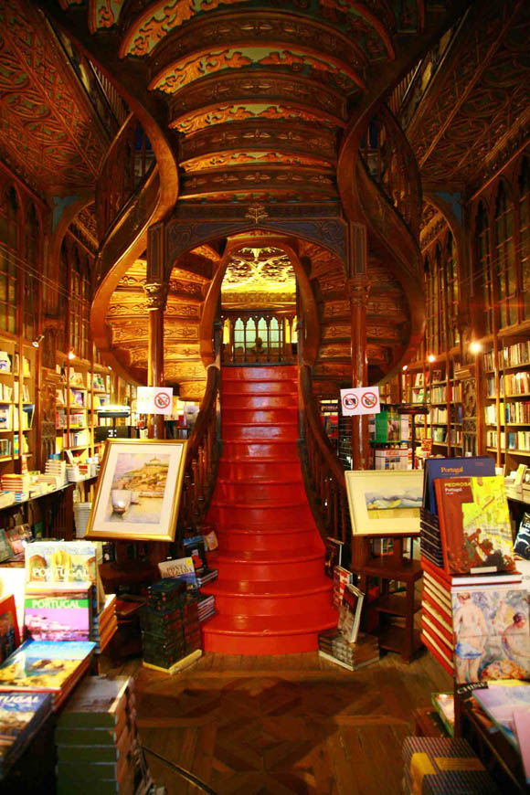 We Lose All Sense of Time and Space in the Magical and Beautiful Lello ...