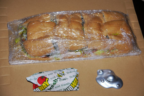 We Eat Subway Japan’s Largest Sandwich “Giant Sub” | SoraNews24 -Japan ...