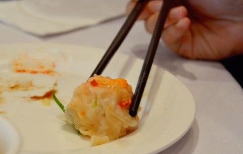 Which is Considered Worse, Holding Your Chopsticks the Wrong Way, or ...