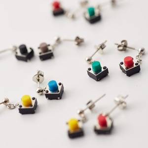 “Geek & Cute” Accessories Made From Electronic Parts Are Actually ...