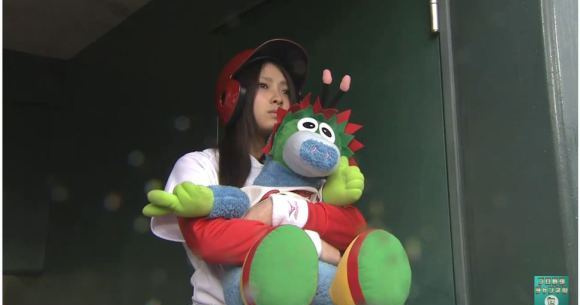 Home Run Girl Video a Hit on YouTube, Scores of Guys Wish they Were ...