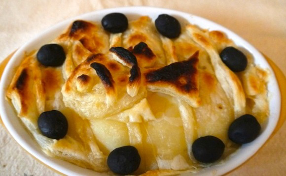 Simple and Delicious Recipe for Herring and Pumpkin Pot Pie as Seen in ...
