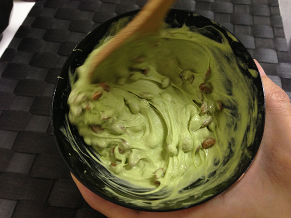 Want to enjoy the health benefits of natto without the smell? Try this ...