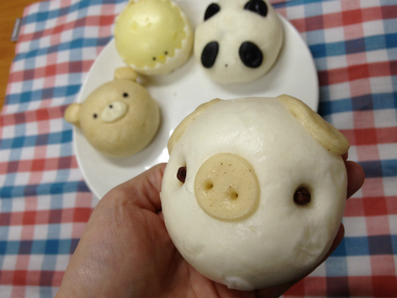 These Chinese-style steamed buns have adorable animal faces ...