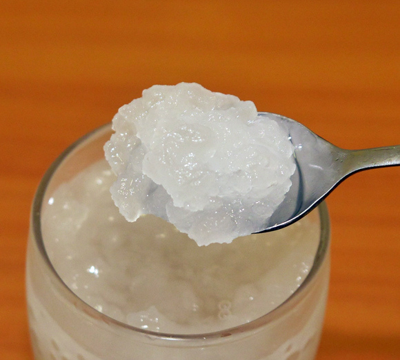 Mr. Sato shows us how to make a frozen slushie with our favourite sodas ...