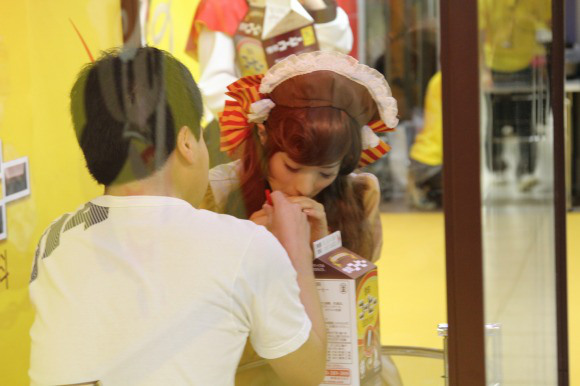 Coffee mascot event with cosplaying idols proves to be too much for ...