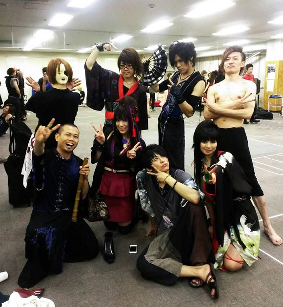 Rocking out with the Wagakki Band: Giving vocaloids a human voice ...