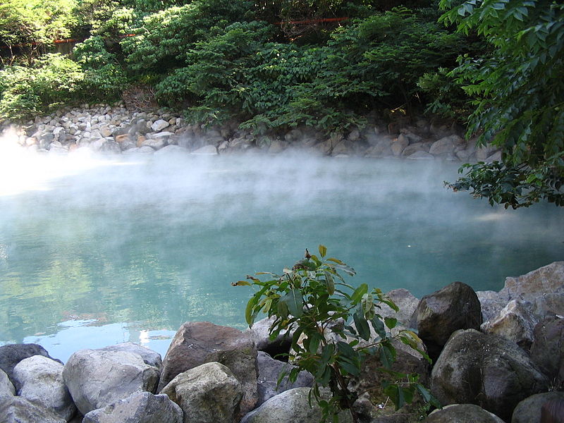 Five awesome hot springs in Taiwan (one of them has been on fire for ...