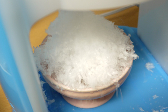 How to master the elements by setting ice on fire, then eating it ...