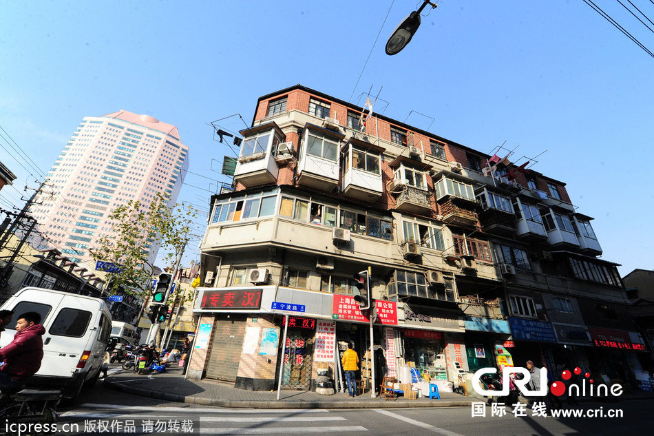 China’s “paper building” looks like it would topple over if we pushed ...