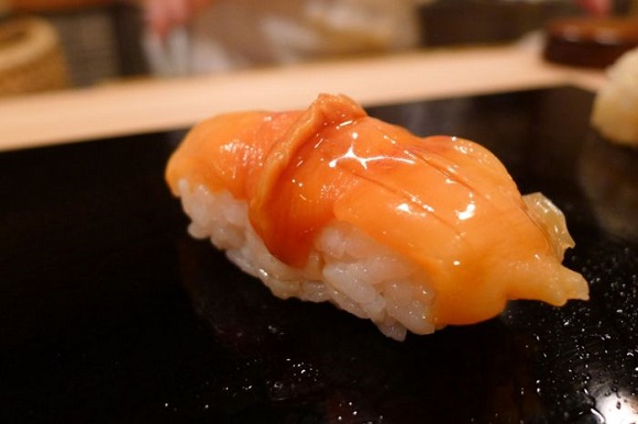 21 photos of Sukiyabashi Jiro sushi, probably the best in all the world ...