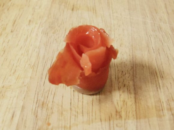How-to: Easy-to-make Capriccio rolls look like roses, make you look ...