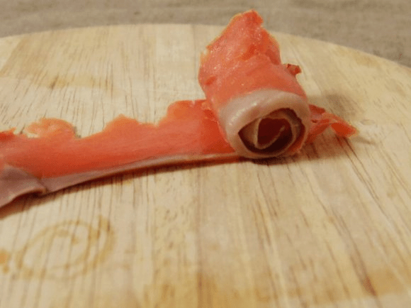 How-to: Easy-to-make Capriccio rolls look like roses, make you look ...