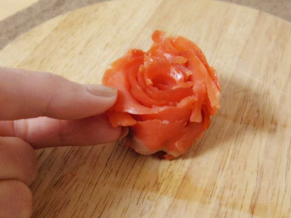 How-to: Easy-to-make Capriccio rolls look like roses, make you look ...