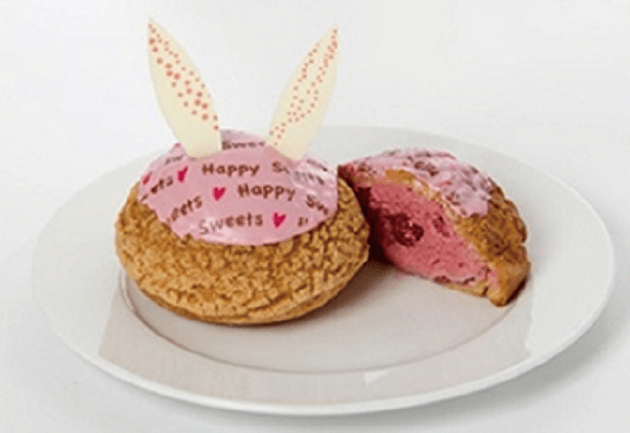 Hop on over to Ginza for adorable bunny rabbit parfaits and cream puffs ...