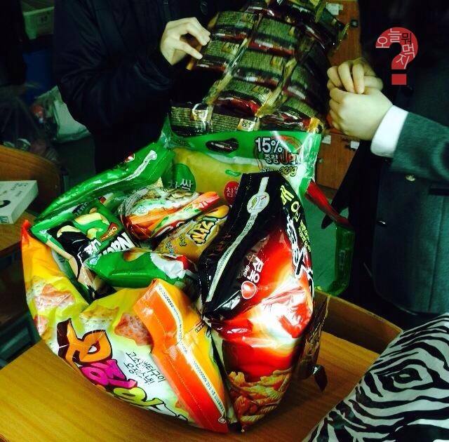 Forget snack packs, South Korean school girls sporting full-on snack ...