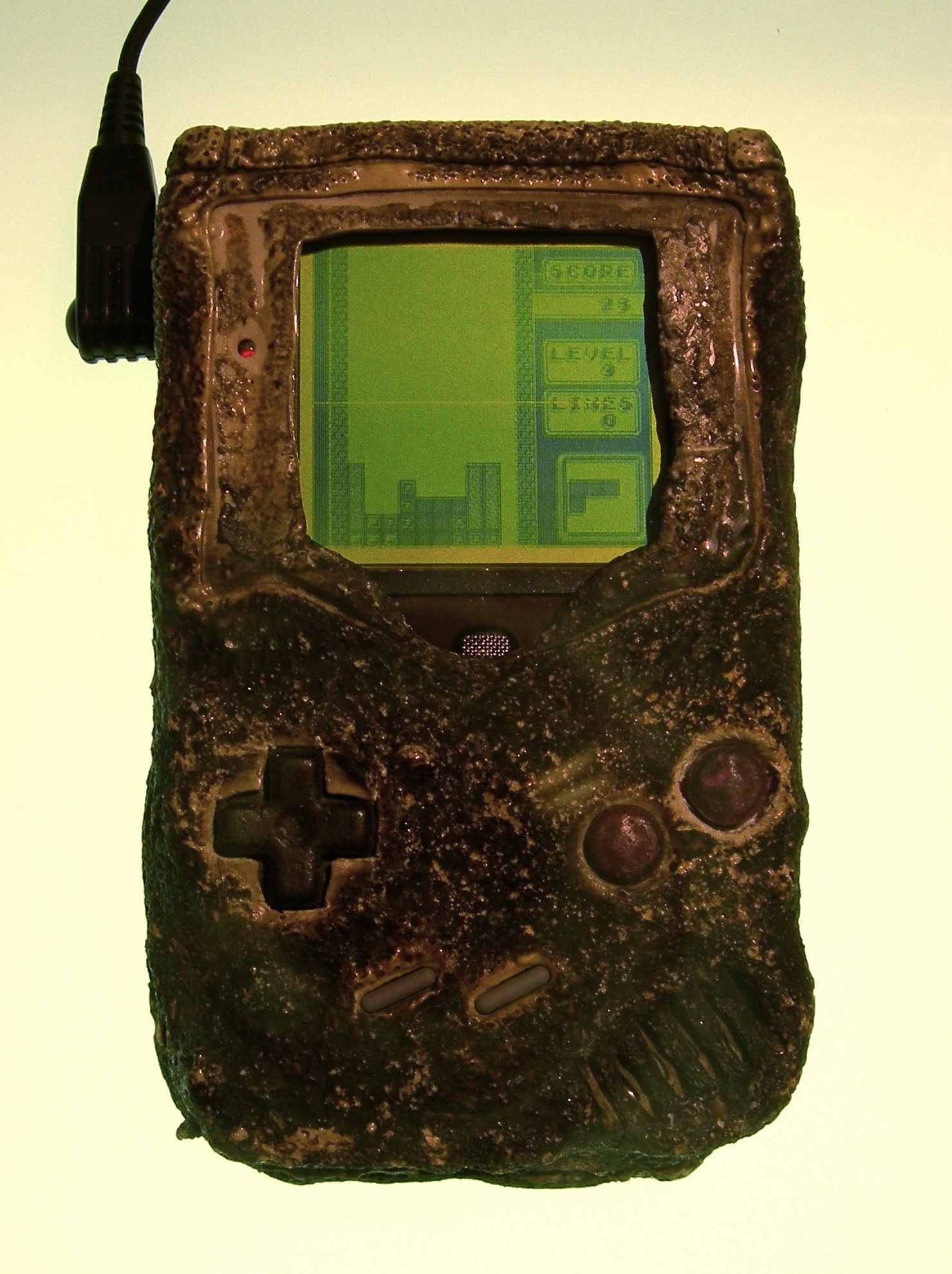 Sturdy enough to survive a bomb and 9 other facts about the Game Boy ...