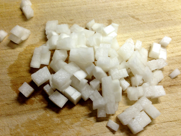 Try a super-easy summer cold remedy with this natural Honey Daikon ...