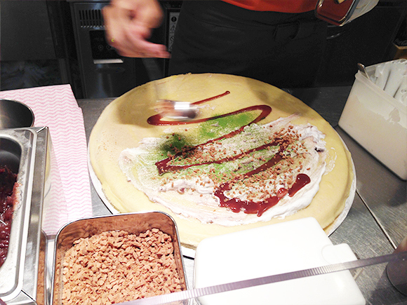 Crepe made with Kyoto sweets and green tea is the perfect treat after a ...