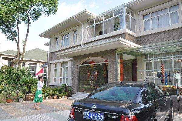 These photos from the ‘richest village in China’ will positively blow ...