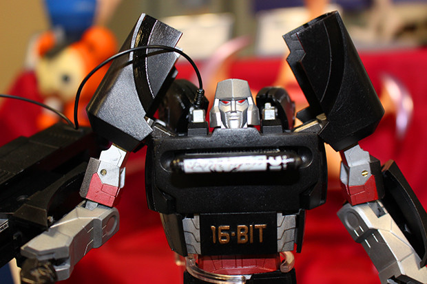 Console wars get real with new transformers figures | SoraNews24 —Japan ...