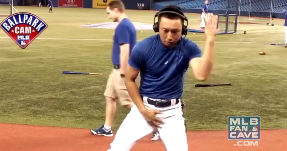 Japanese MLB player gains even more fans because of his silly (and ...