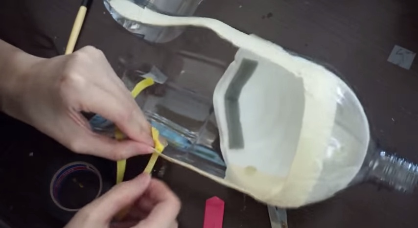 Brave through tear gas with this DIY budget gas mask【Instructions ...