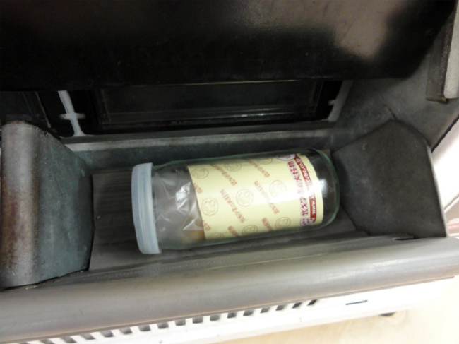 Oh, crepe! We discover a pastry vending machine at the airport ...