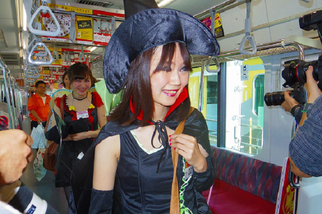 Tokyo’s Shibuya holds its first Halloween costume contest aboard a ...