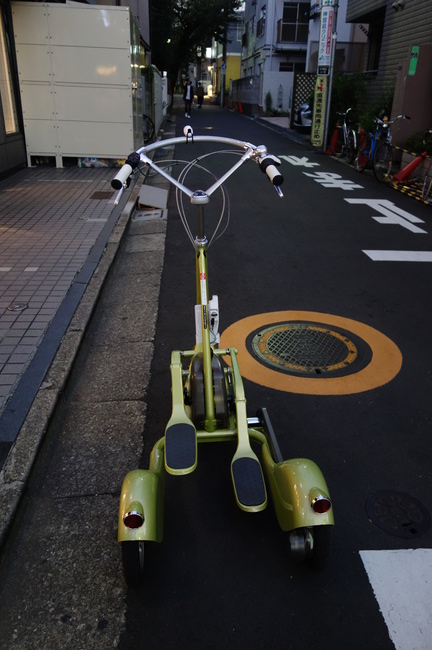 We test the new “walking bicycle”, find out how it feels to walk and ...