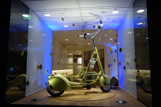 We test the new “walking bicycle”, find out how it feels to walk and ...