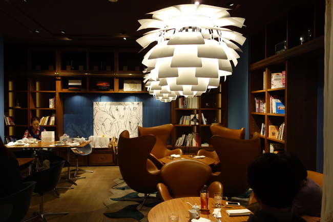 Choose your own toaster at the specialty toast restaurant in Tokyo ...