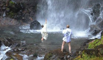 Mountain monks meditate in ice-cold waterfalls, are completely badass ...