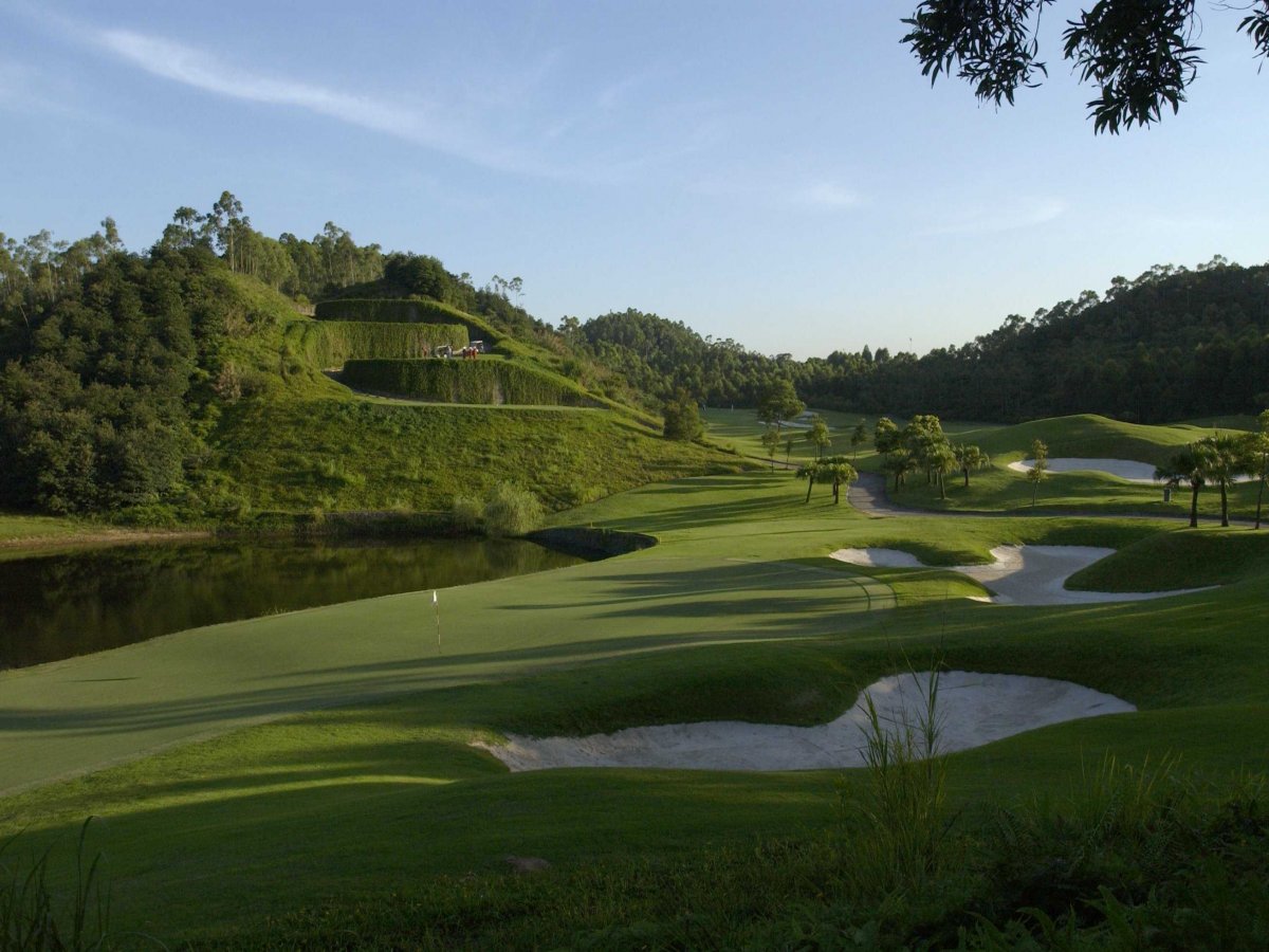 Inside China’s Mission Hills Golf Club, the largest golf resort in the ...