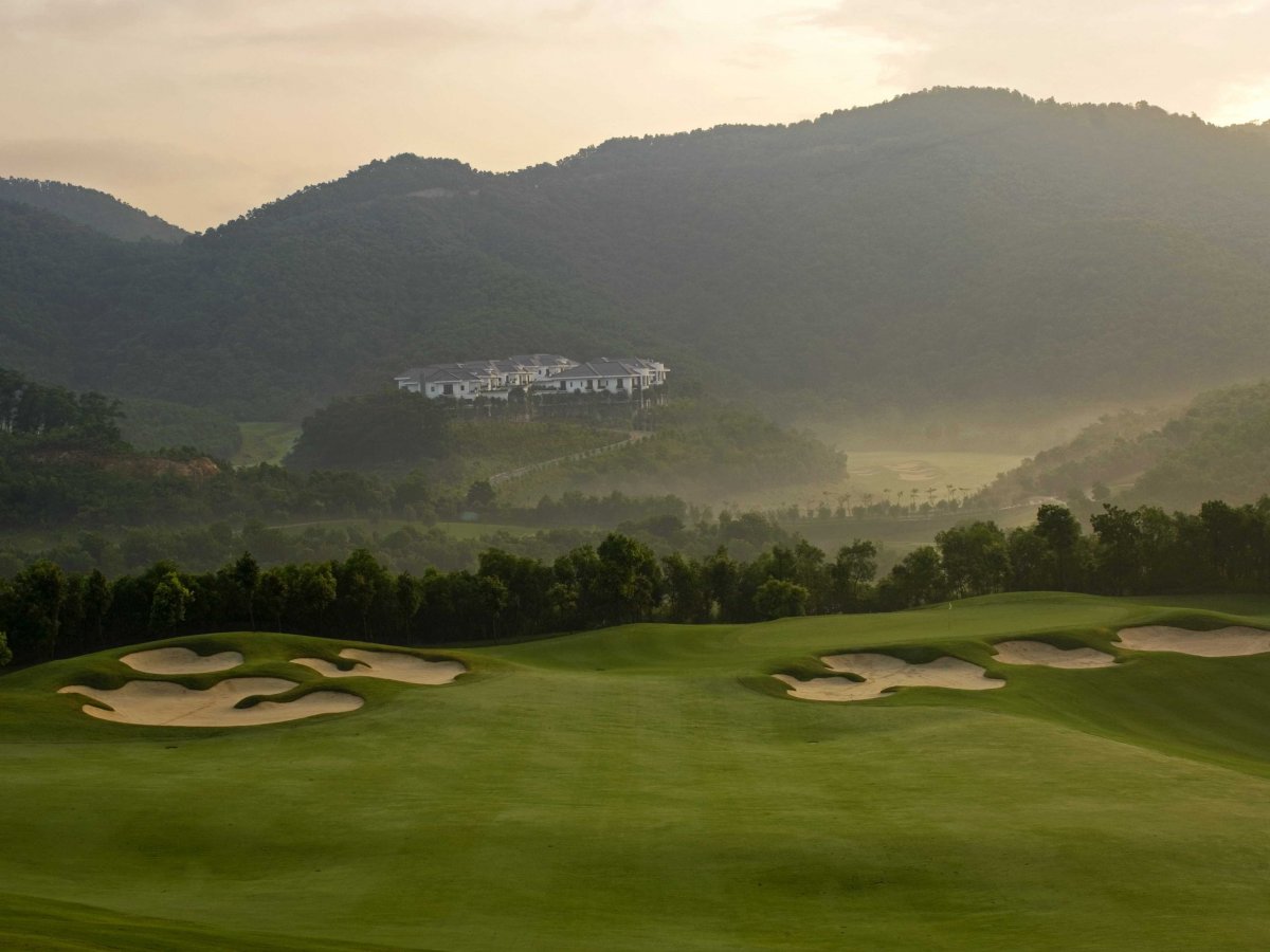 Inside China’s Mission Hills Golf Club, the largest golf resort in the ...