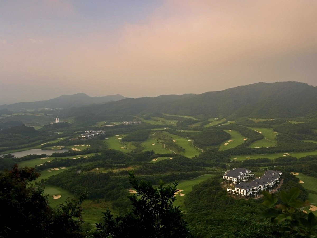 Inside China’s Mission Hills Golf Club, the largest golf resort in the ...
