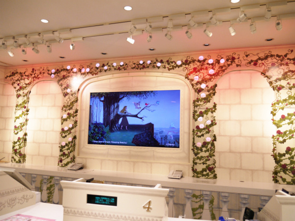 We visit the brand-new Disney store for grown-up women in Tokyo’s ...