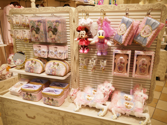 We visit the brand-new Disney store for grown-up women in Tokyo’s ...
