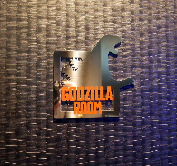 A room with a (terrifying) view: Visiting the hotel that overlooks ...