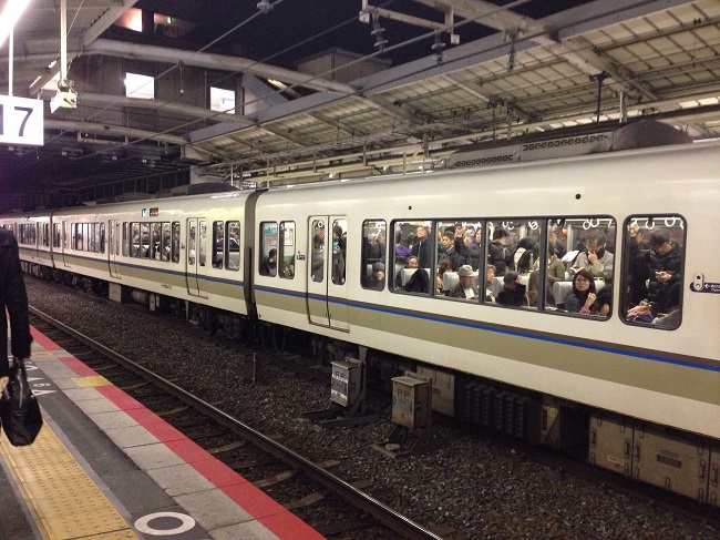 Nine tips for surviving Japan’s hellishly crowded trains | SoraNews24 ...