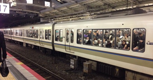 Nine tips for surviving Japan’s hellishly crowded trains | SoraNews24 ...