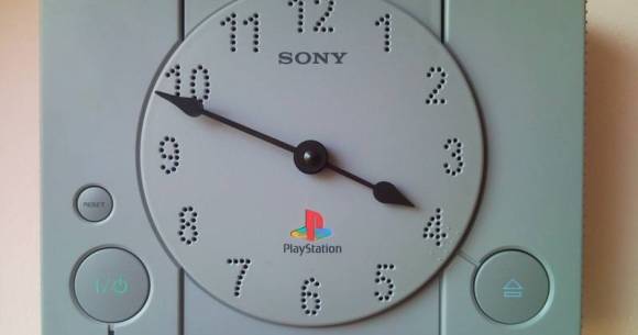 Turn your old PlayStation console into a light-up clock 【How-to ...