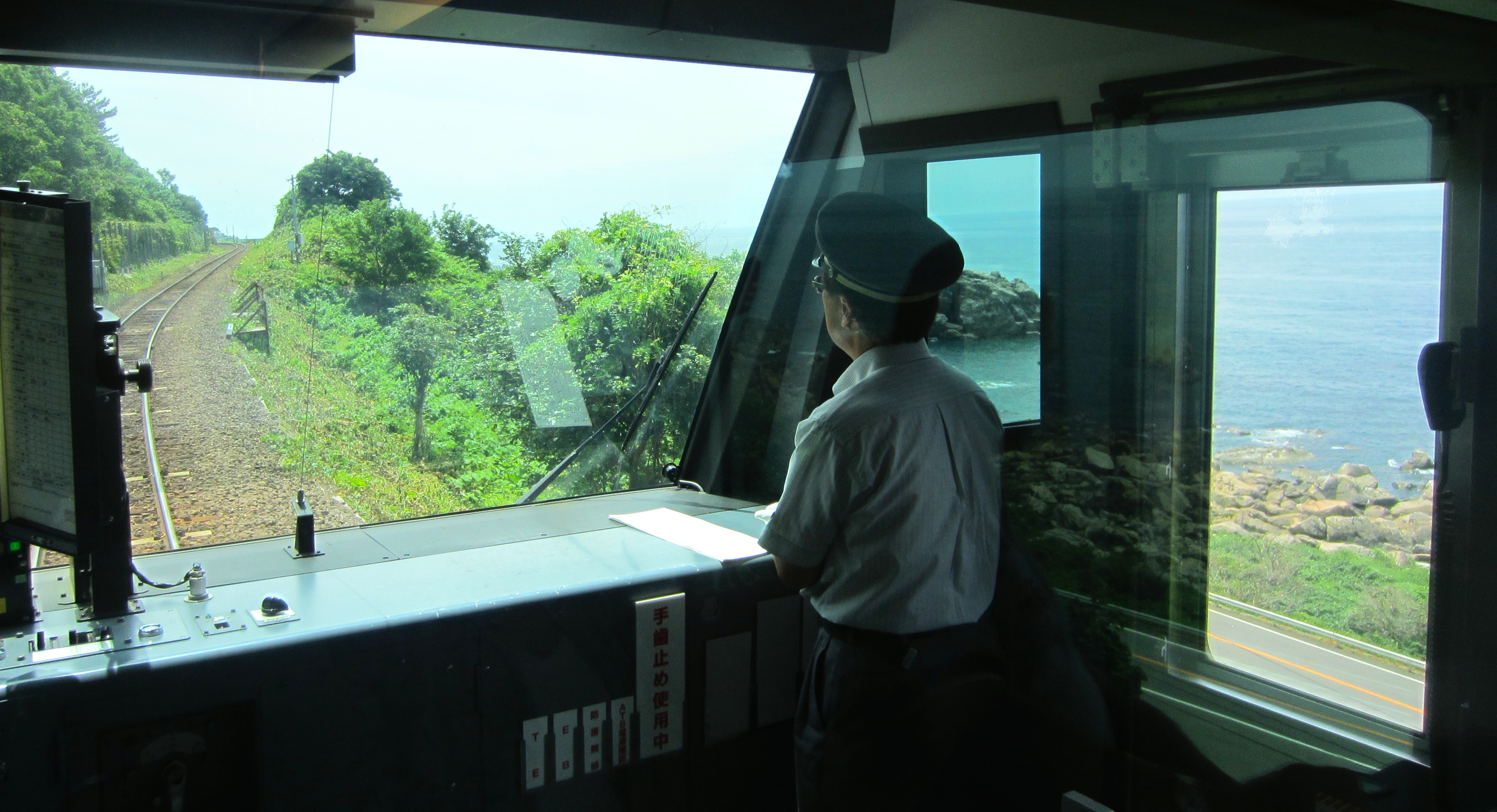Japan’s Top 10 Scenic Train Trips–according to two “densha otaku” train ...