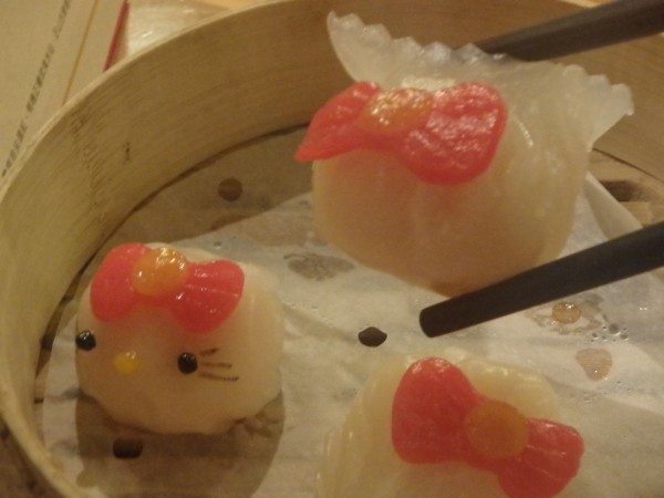 Hello Kitty dim sum restaurant serving up dishes of cuteness in Hong ...