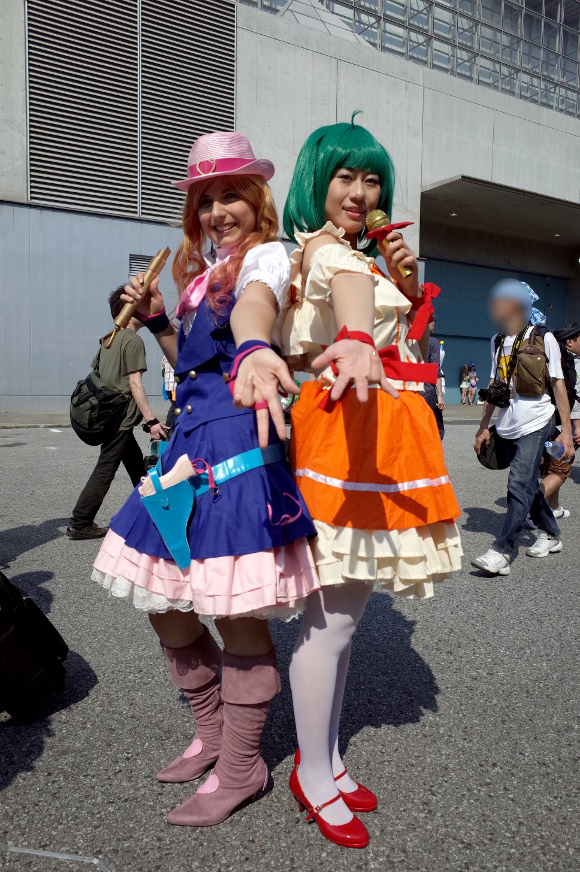 The female cosplayers (and their occasionally male characters) of ...