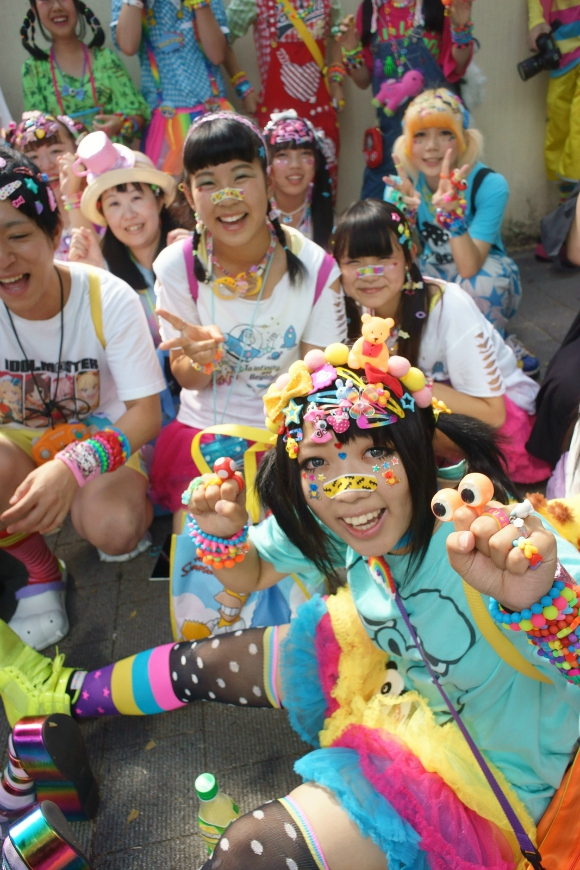 Turn minor cuts and scrapes into fashion statements with these cute ...