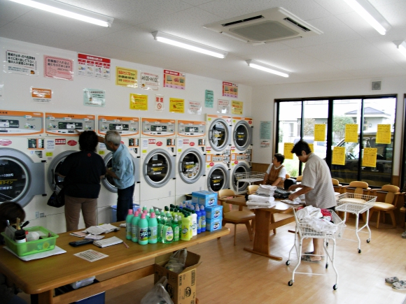 Coin laundries in Japan are now more popular than ever, but what makes ...