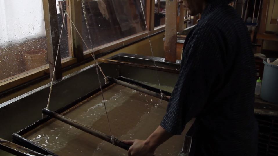 Breathtaking video captures the beauty of traditional Japanese washi ...