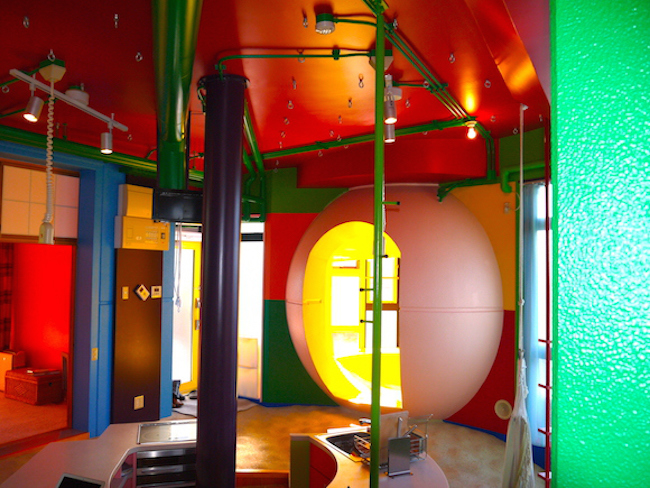 We visit Tokyo’s Reversible Destiny Lofts, the apartments designed to ...