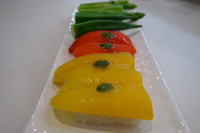 We try vegetarian sushi at Tokyo’s newest sushi train restaurant 【Pics ...